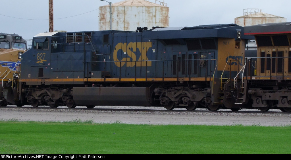 CSX 827